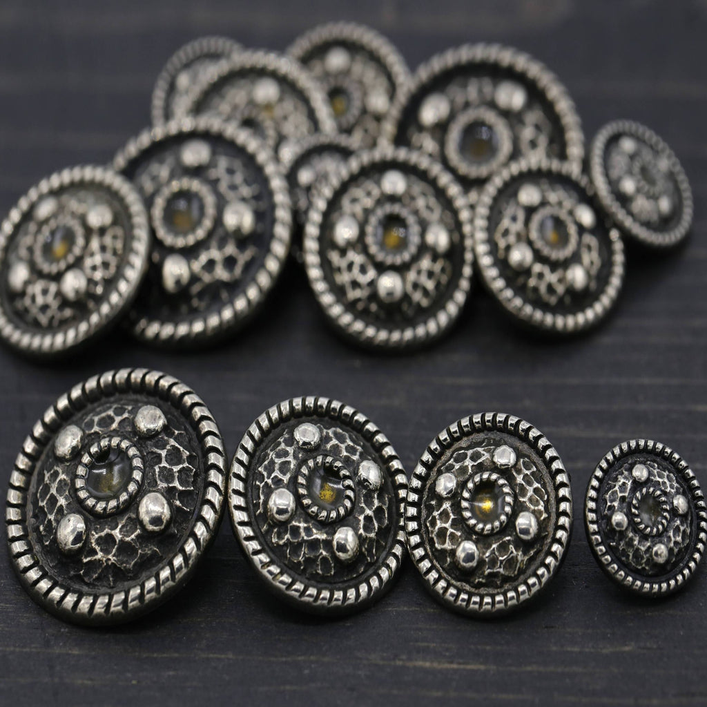 4 Antique Silver Metal Gothic Button – Trim 2000 Plus